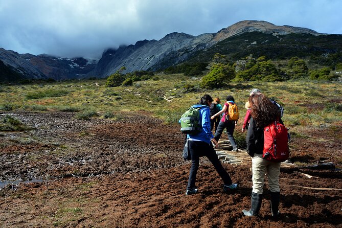 Laguna Esmeralda Trekking Adventure With Lunch - Important Information