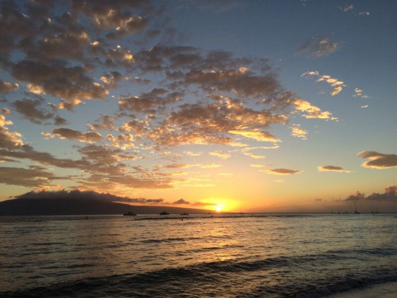 Lahaina: Private Sunset Sailing Trip & West Maui Mountains - Key Points