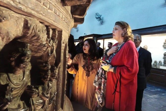 Lahore City, Fort, Museums and Walled City Exploration Tour - Key Points