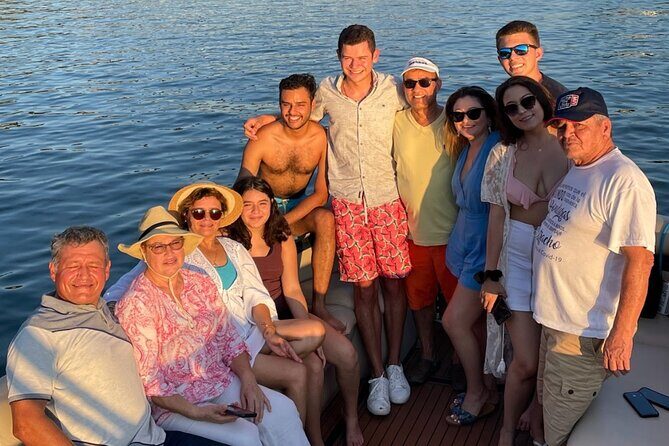 Lake Austin Boat Cruise 1.5 Hour Scenic Tour BYOB Per Person - What to Expect on the Lake Austin Boat Cruise