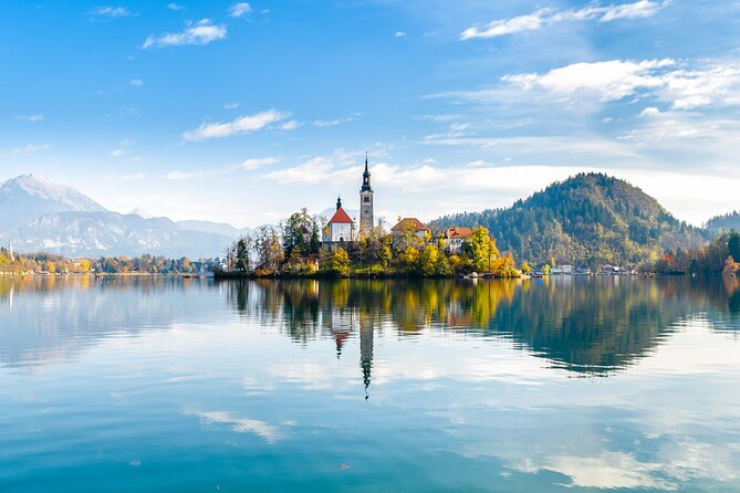 Lake Bled With Bled Castle Included - Scenic Beauty and Historical Significance