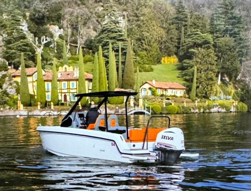 Lake Como: 1 hour private Boat tour with driver - Exploring Lake Como by Private Boat: What to Expect