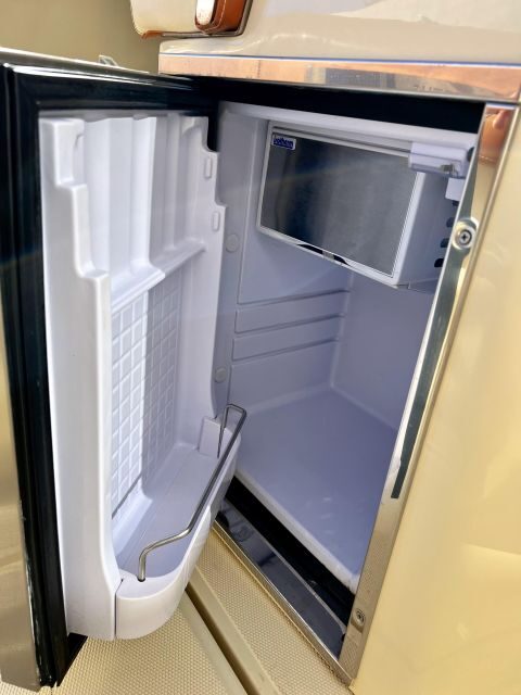 Lake Como: Dreamer Private Tour 1 hour Invictus boat - FAQ