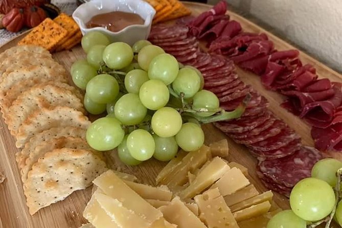 Lake Como Experience. Very Small-Group From Milan - Key Points