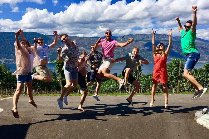 Lake Country Full Day Lunch Wine Tour-Incl. Tastings & Guide Grat - What the Reviews Say