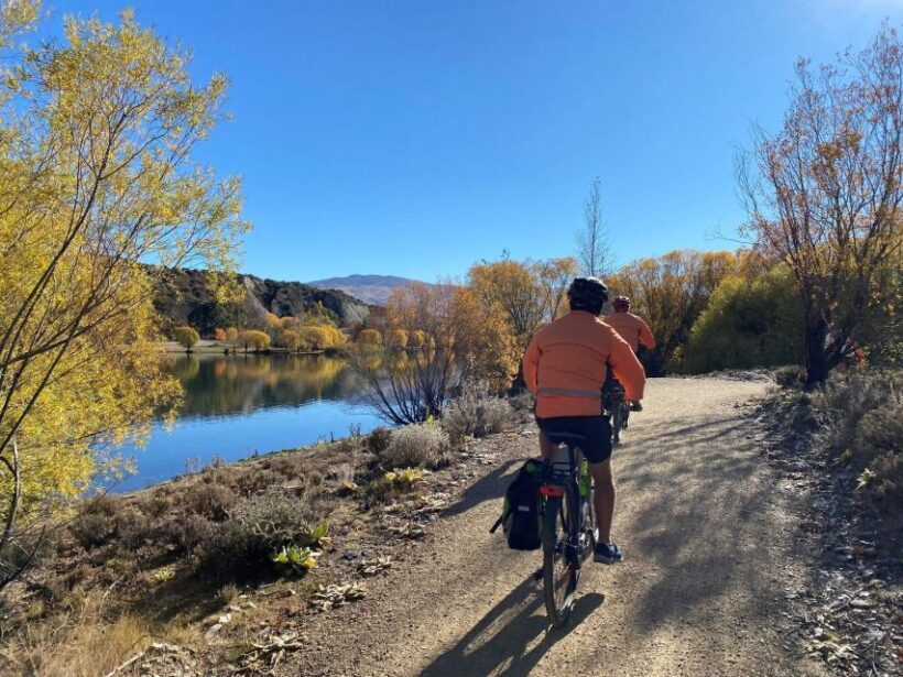 Lake Dunstan Discovery - on an eBike - Lake Dunstan Discovery - on an eBike: A Balanced Look at an Epic Ride in Central Otago