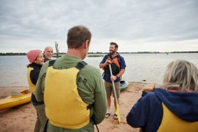 Lake Fyans Canoeing Activity - The Setting: Lake Fyans and the Grampians
