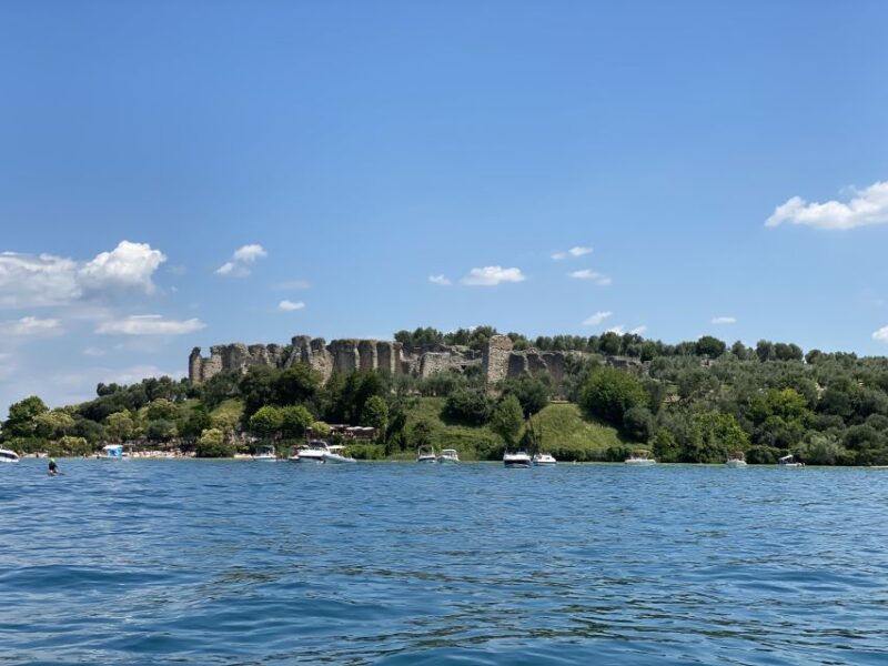 Lake Garda: Historic Castle Cruise With Wine Tasting - Exploring Sirmiones Landmarks