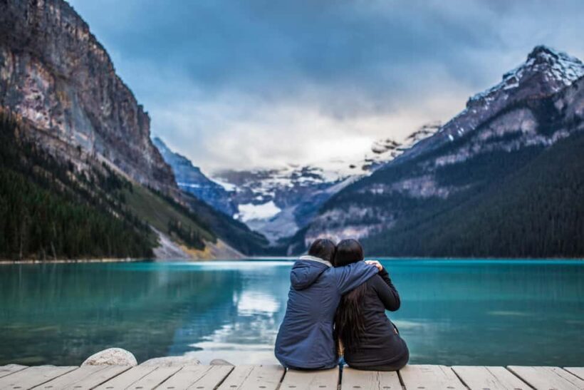 Lake Louise, Moraine Lake: English & Spanish Day Trip - Key Points