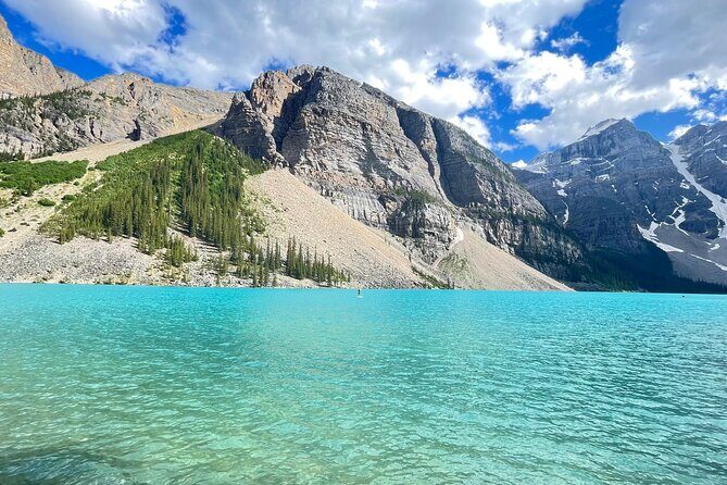 Lake Louise Moraine Lake Icefield Parkway Full Day Private Tour - Exploring the Alberta Rockies: A Detailed Look at the Lake Louise Moraine Lake Icefield Parkway Private Tour