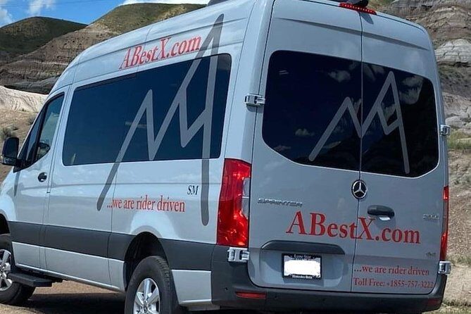 Lake Louise to Calgary YYC Airport  Private Shuttle - Who Should Consider This Service?