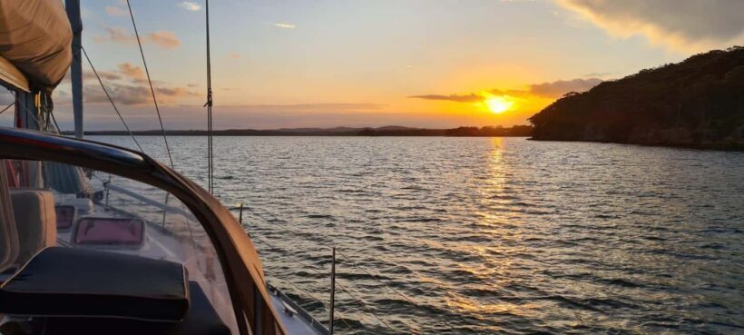 Lake Macquarie: luxury sunset small group yacht cruise - Key Points