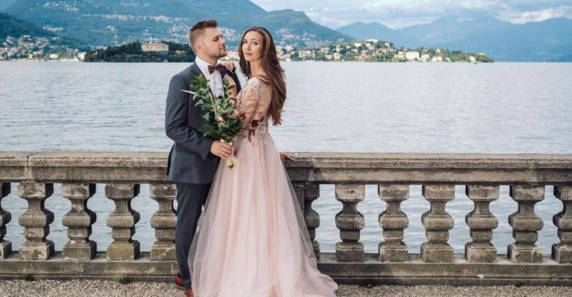 Lake Maggiore: Romantic couple photoshooting on the islands. - Key Points