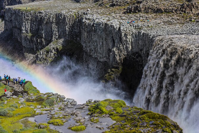 Lake Myvatn, Dettifoss and Goddafoss Waterfalls Day Tour From Akureyri - Traveler Feedback and Recommendations