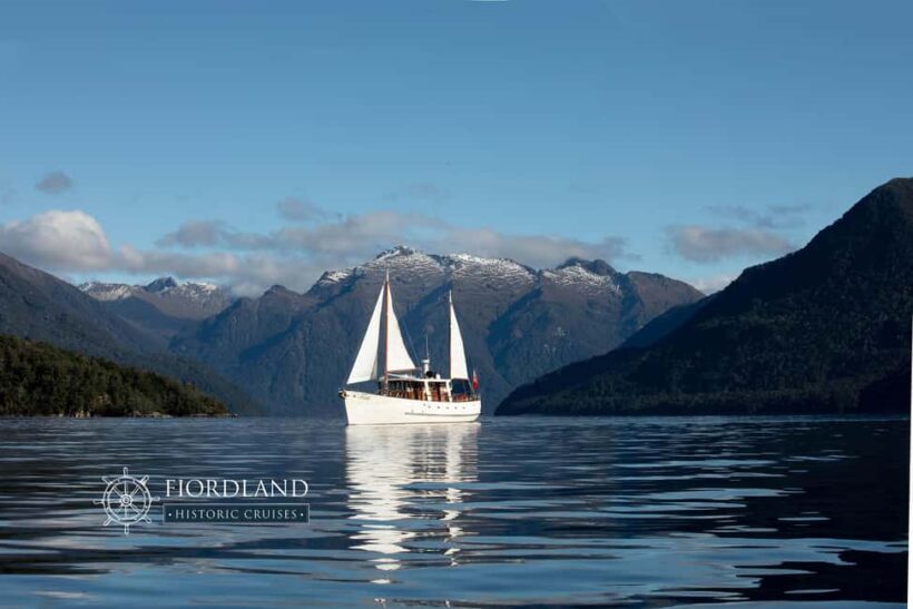 Lake Te Anau: 3-Hour Boat Cruise with Guided Walk - The Sum Up