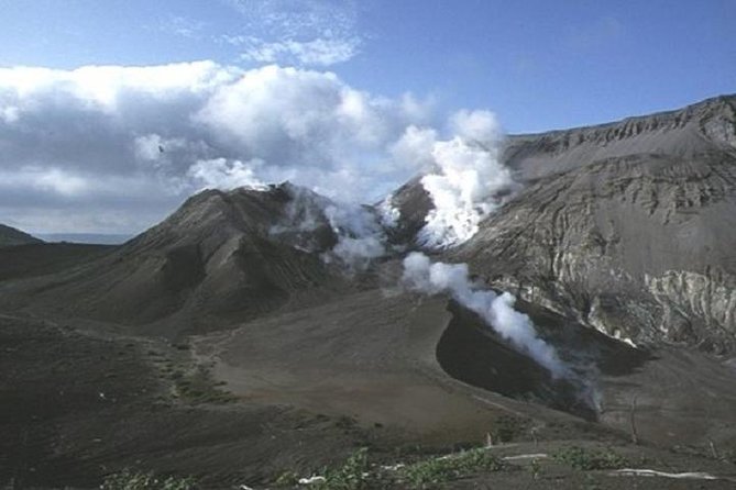 Lake Toya and Noboribatsu Hell Valley Private Day Trip - Cultural Immersion and Discussions