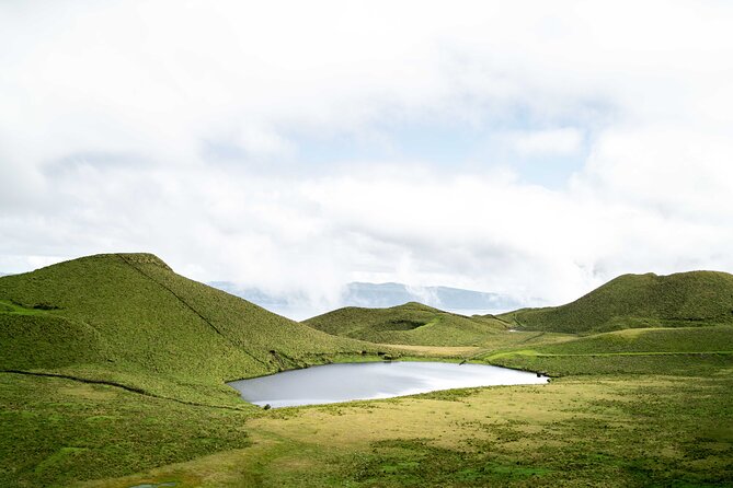 Lakes and Volcanoes Private Tour (Full Day) - Overview of the Lakes and Volcanoes Tour