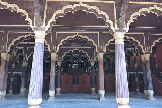 Lalbagh+Bull Temple+Tipu Palace+Market+Lunch=Bangalore City Tour - FAQ