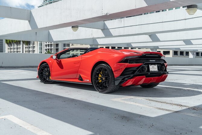 Lamborghini Huracan Spyder - Supercar Driving Experience in Miami - Included Features and Fees