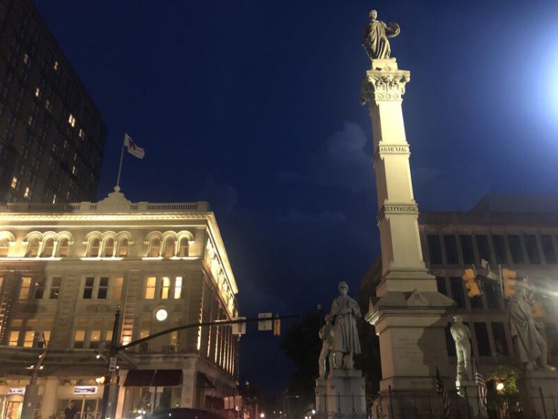 Lancaster: Evening Ghost Tour by Candlelight - The Guides: Why They Make a Difference