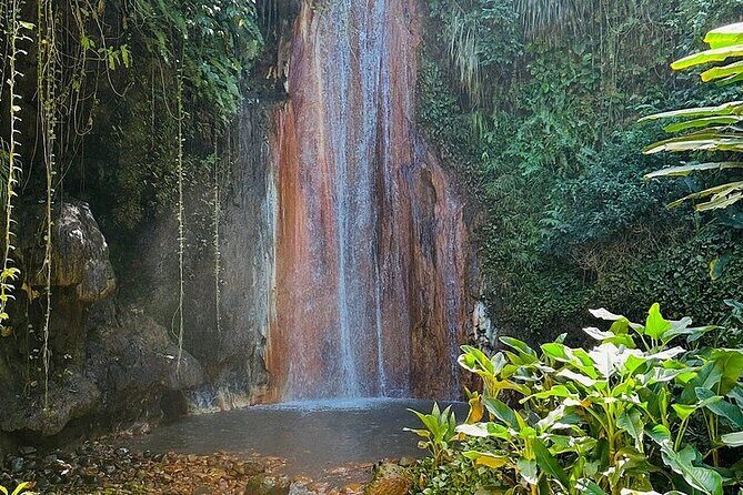 Land and Sea Tour from Marigot Bay Sulphur Springs and Mud Baths - Who Should Consider This Tour?