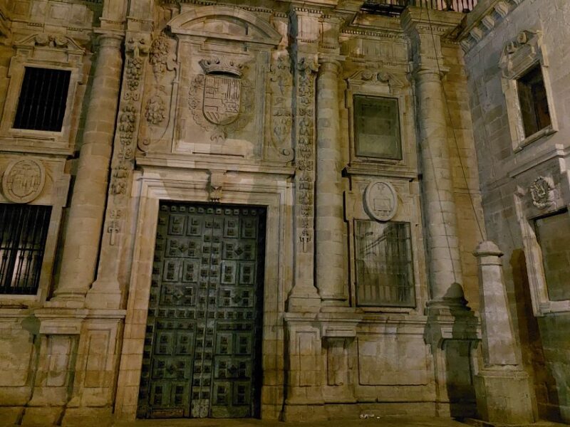 Land of Legends & Meigas Night Tour in Santiago - Authentic Experiences and Guide Highlights