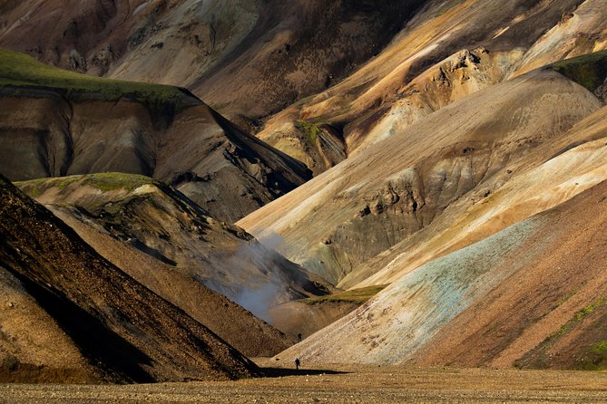 Landmannalaugar Day Tour by Super Jeep - Authentic Experiences and Authentic Scenery