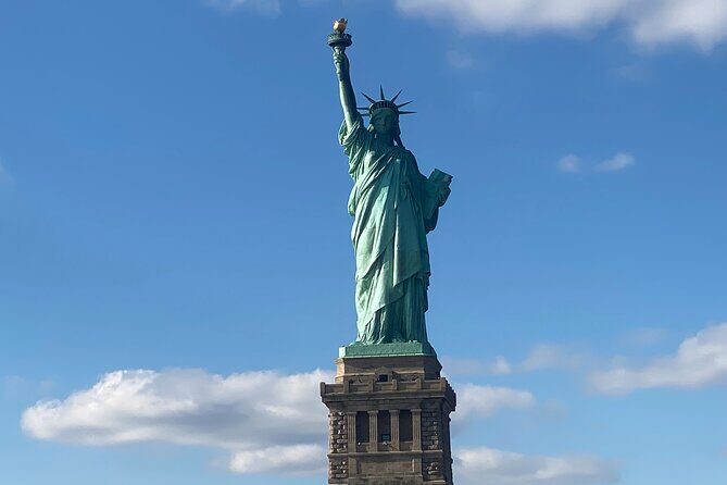 Landmark 60-minute NYC Cruise Near the Statue of Liberty - The Sum Up