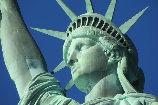 Landmark 60-minute NYC Cruise Near the Statue of Liberty - FAQs