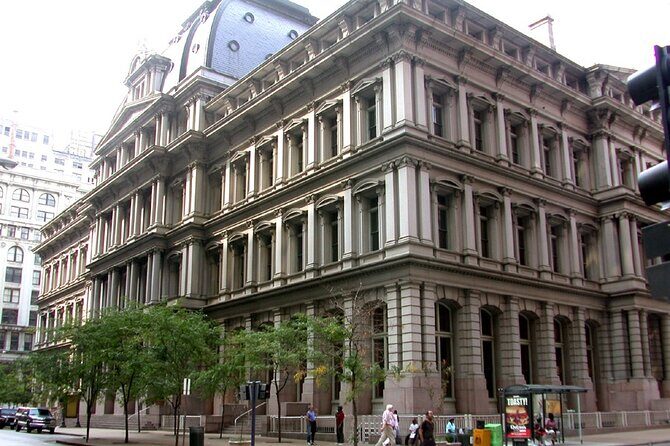 Landmarks Downtown-East Walking Tour - FAQ