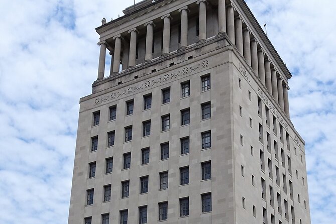 Landmarks Downtown-West Walking Tour - Key Points