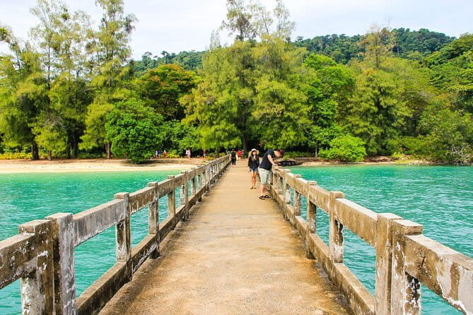 Langkawi Andaman Sea Sunset Dinner Cruise with Private Pickup - FAQ