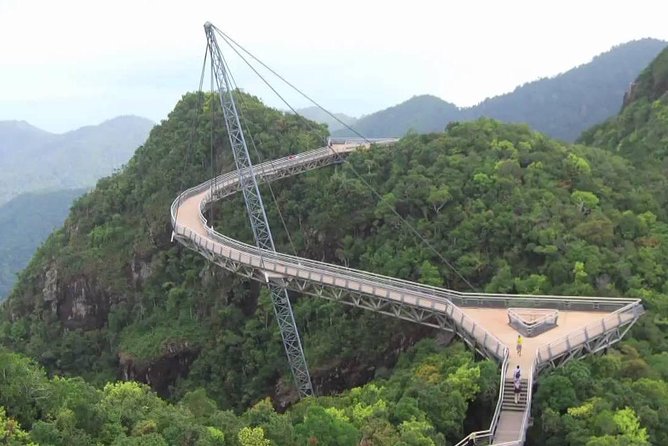 Langkawi Tour with SkyBridgewalk,Langkawi Cable Car,Oriental Village pass - Introduction