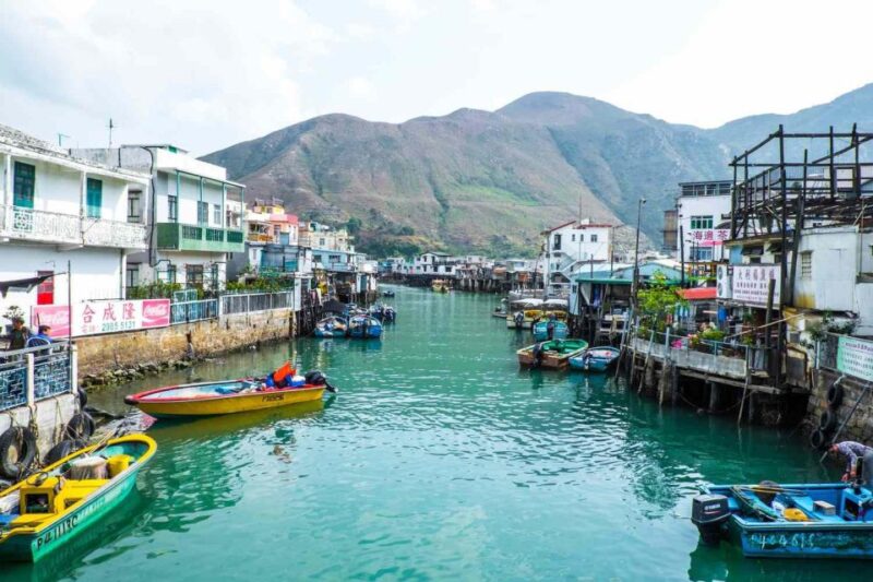 Lantau Island: Tour like a Local with a Licensed Guide - Why This Tour Works