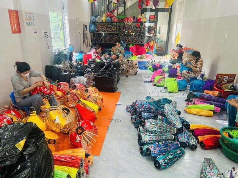 Lantern Making Class with Hotel pick-up -Thanh Truc Lantern - Comprehensive Review of the Lantern Making Class with Hotel Pick-up at Thanh Truc Lantern