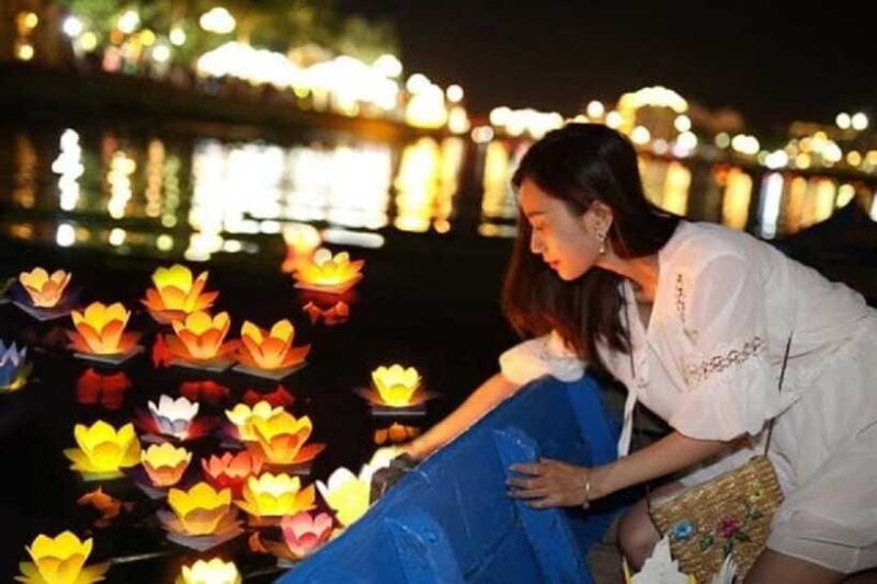 Lantern Release and Night River Boat Experience in Hoi An - Timing and Peak Hours