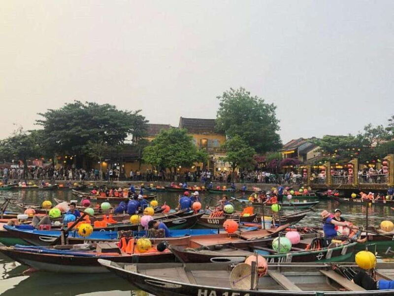 Lantern Release and Night River Boat Experience in Hoi An - The Experience Provider