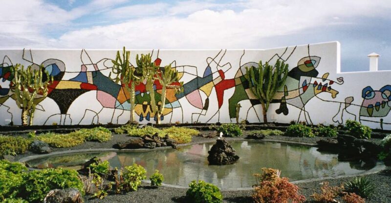 Lanzarote: César Manrique Foundation and Teguise Market - Key Points