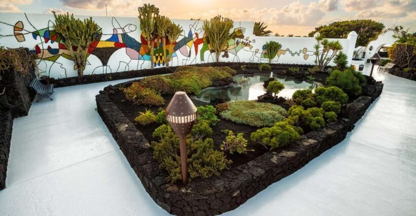 Lanzarote: César Manrique & Teguise Market from Cruise Port - Exploring Teguise Village and Market