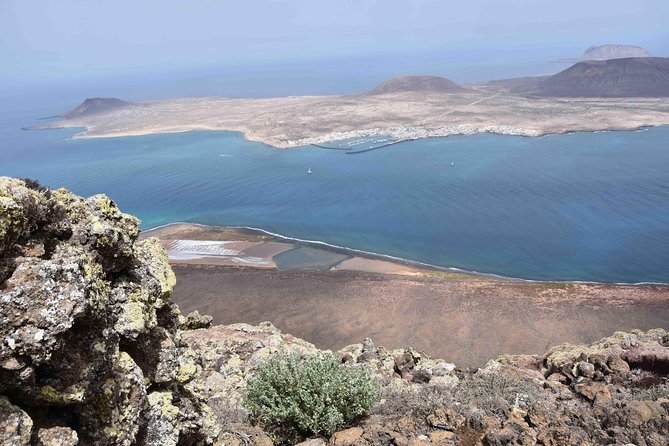 Lanzarote Cesar Manrique With Green Caves or Jameos Del Agua Entrance - Accessibility and Inclusion