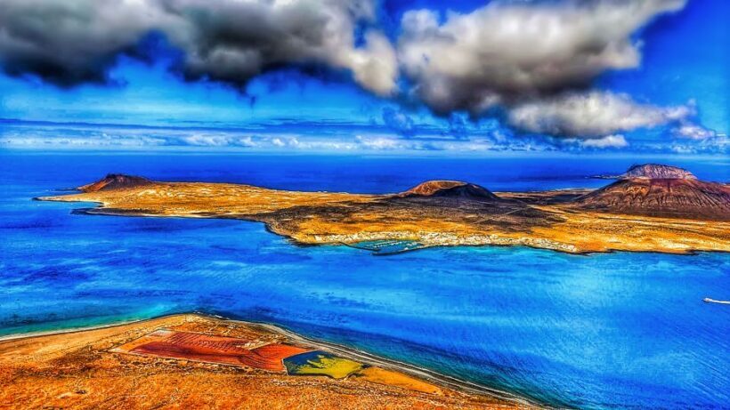 Lanzarote: Full-Day Island Highlights Tour - Wine Tasting at La Geria