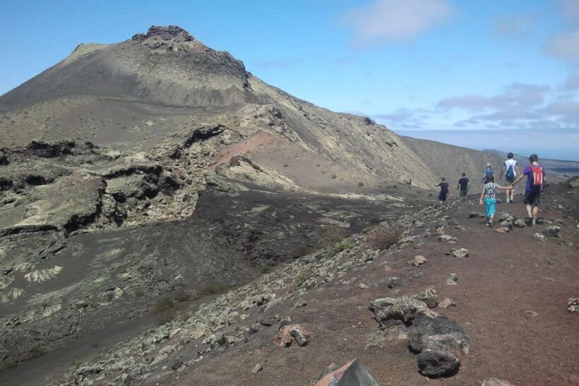 Lanzarote: Guided Volcano Hike with Transfers - FAQ