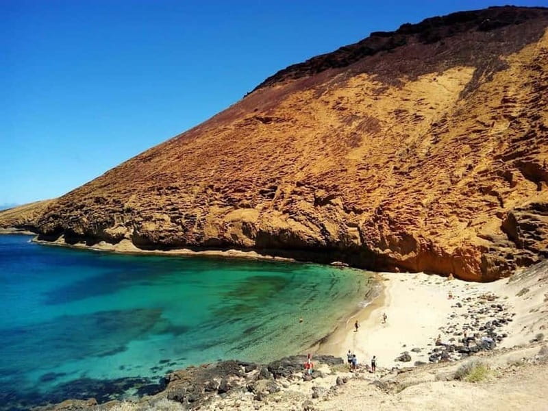 Lanzarote: La Graciosa Complete Jeep Tour with Beach Time - Overall Experience and Value