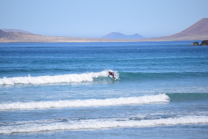 Lanzarote Surfing Session - Group Size and Personalized Attention