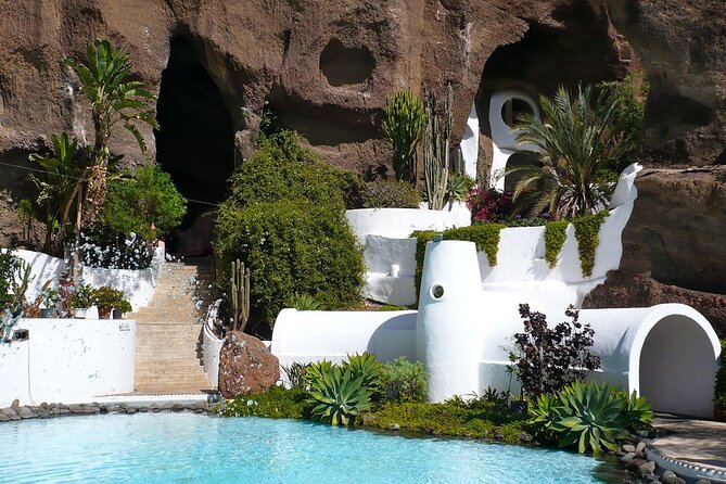 Lanzarote Tour: Lagomar Museum, Guatiza Cactus Garden & La Graciosa Island - Dining Experience and Tour Reviews