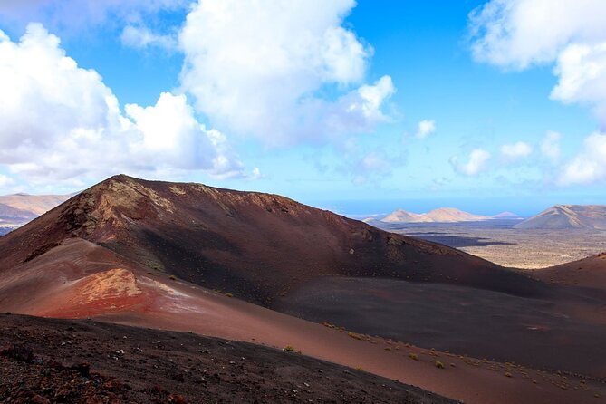 Lanzarote Tour with Timanfaya National Park and El Golfo - Key Points