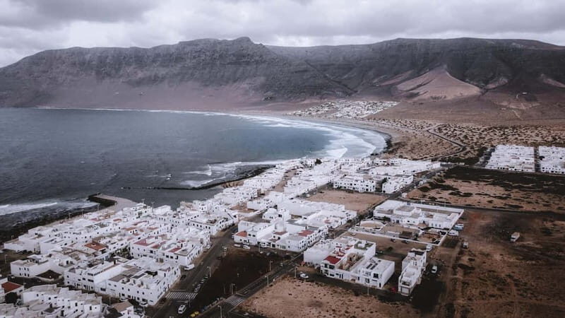 Lanzarote's First Surf School - 2-hour or 4-hour classes - What to Expect on Your Surf Lesson