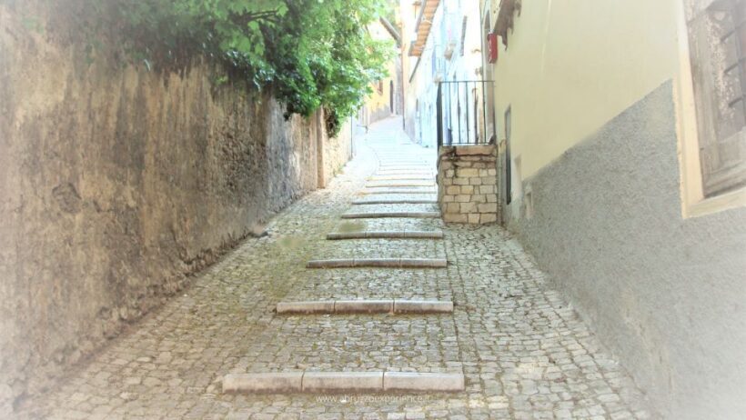 L'Aquila of the Mysteries: 3-Hour Walking Tour (from Rome) - FAQ