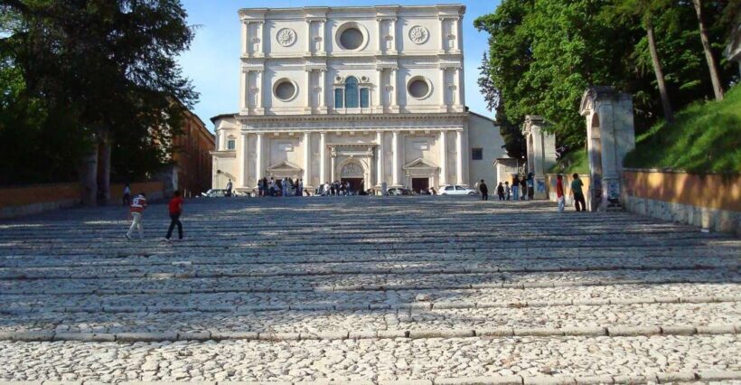 L'Aquila of the Mysteries: 3-Hour Walking Tour - Key Points