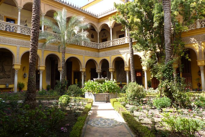 Las Dueñas Palace Guided Tour in Seville with Entrance Included - What to Expect During the Tour